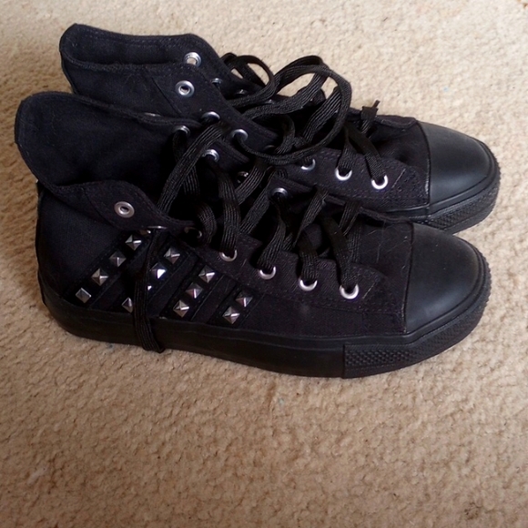 Demonia | Shoes | Never Worn Demonia Deviant Sneakers | Poshmark